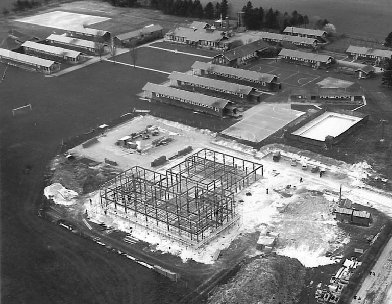 05_3CD002_1_04 – Overton Pictures